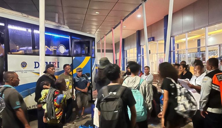 Perdana, Program Mudik Gratis Nataru Jalur Darat Muat 57 Penumpang ...
